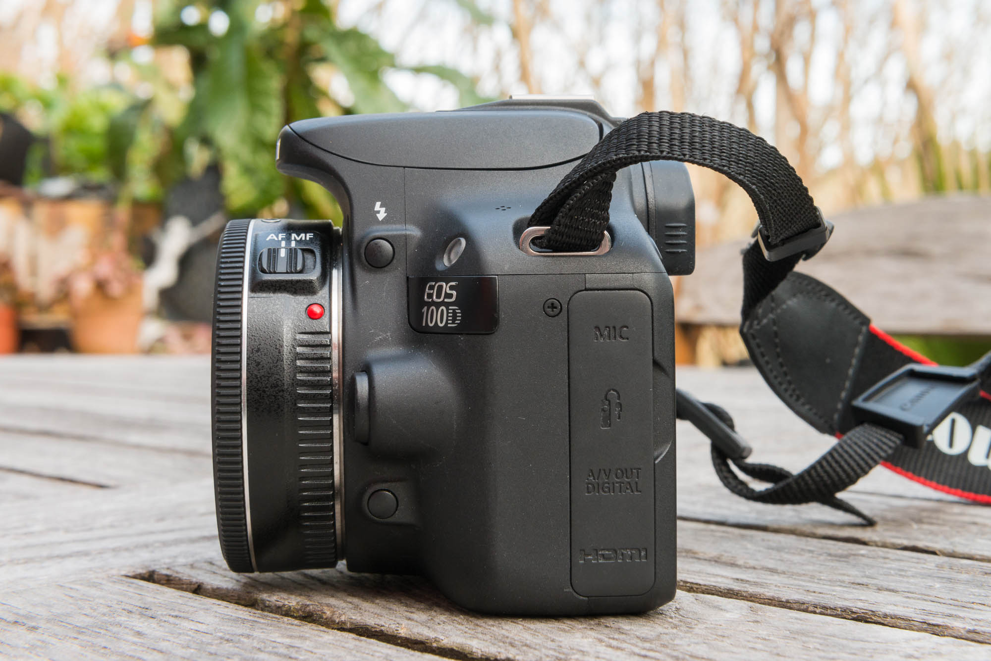 Test du Canon EOS 100D, le plus petit reflex numérique au monde