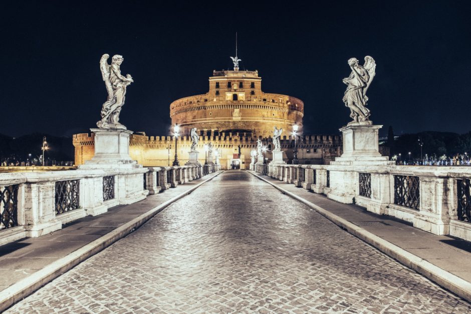 Desert in The City de Genaro Bardy : New York, Rome et une campagne ...