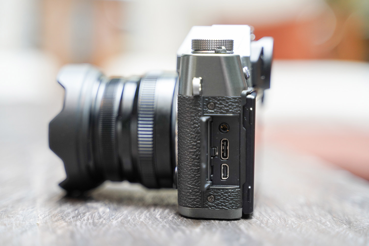 Fujifilm X-T30, l'hybride APS-C mini X-T3 et un nouveau XF 16 mm f/2.8 R WR