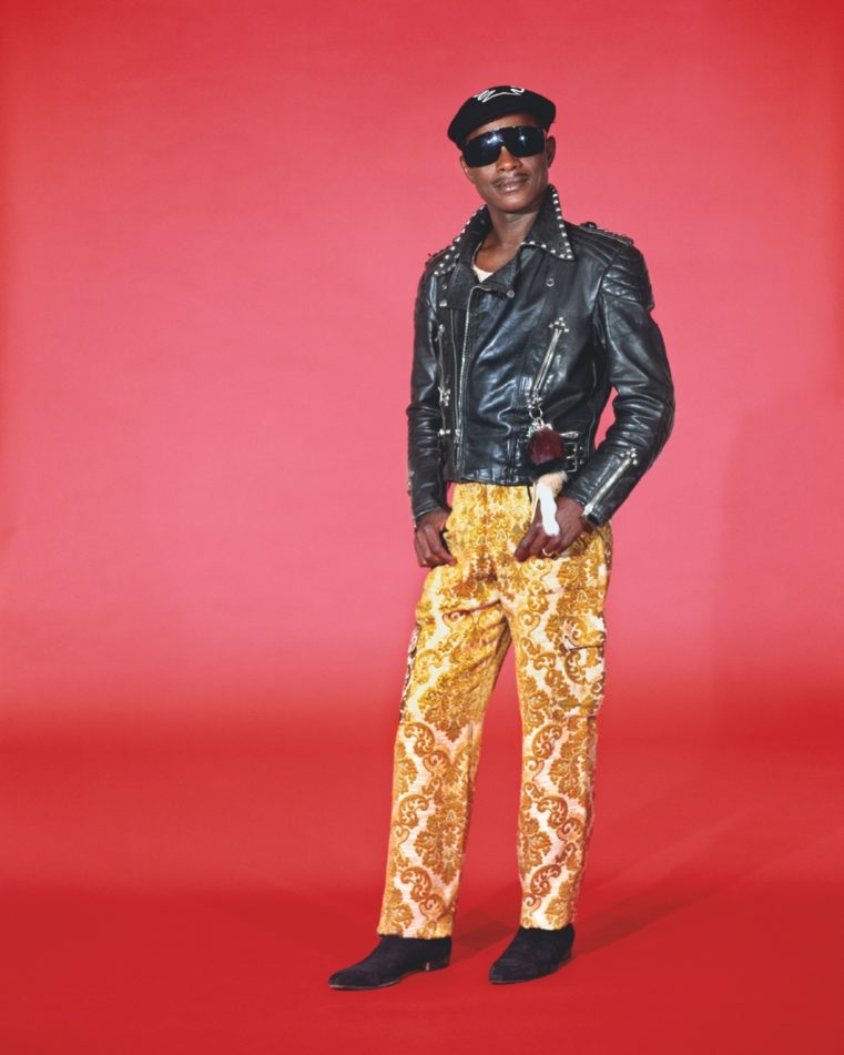 Tati de Samuel Fosso : le virtuose de l'autoportrait à la galerie ...