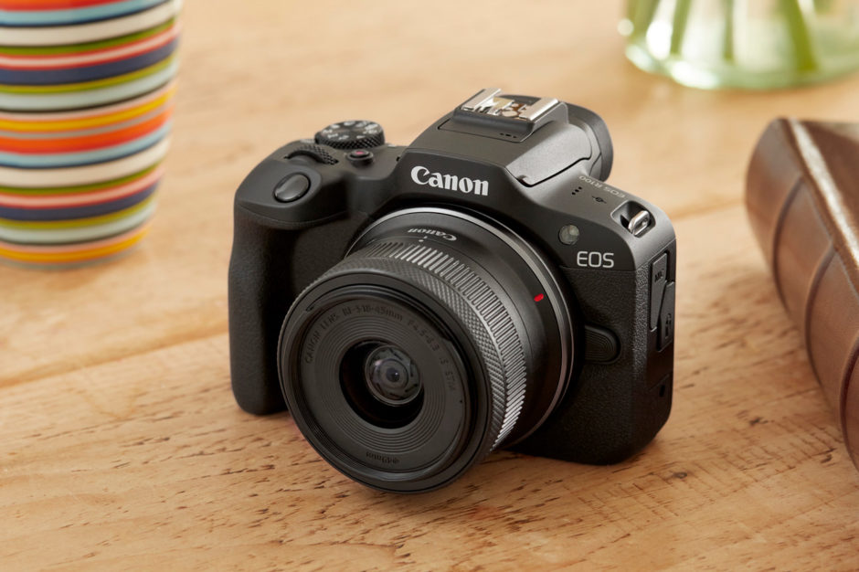 Canon EOS R100 : l'hybride APS-C d'entrée de gamme ultra-léger