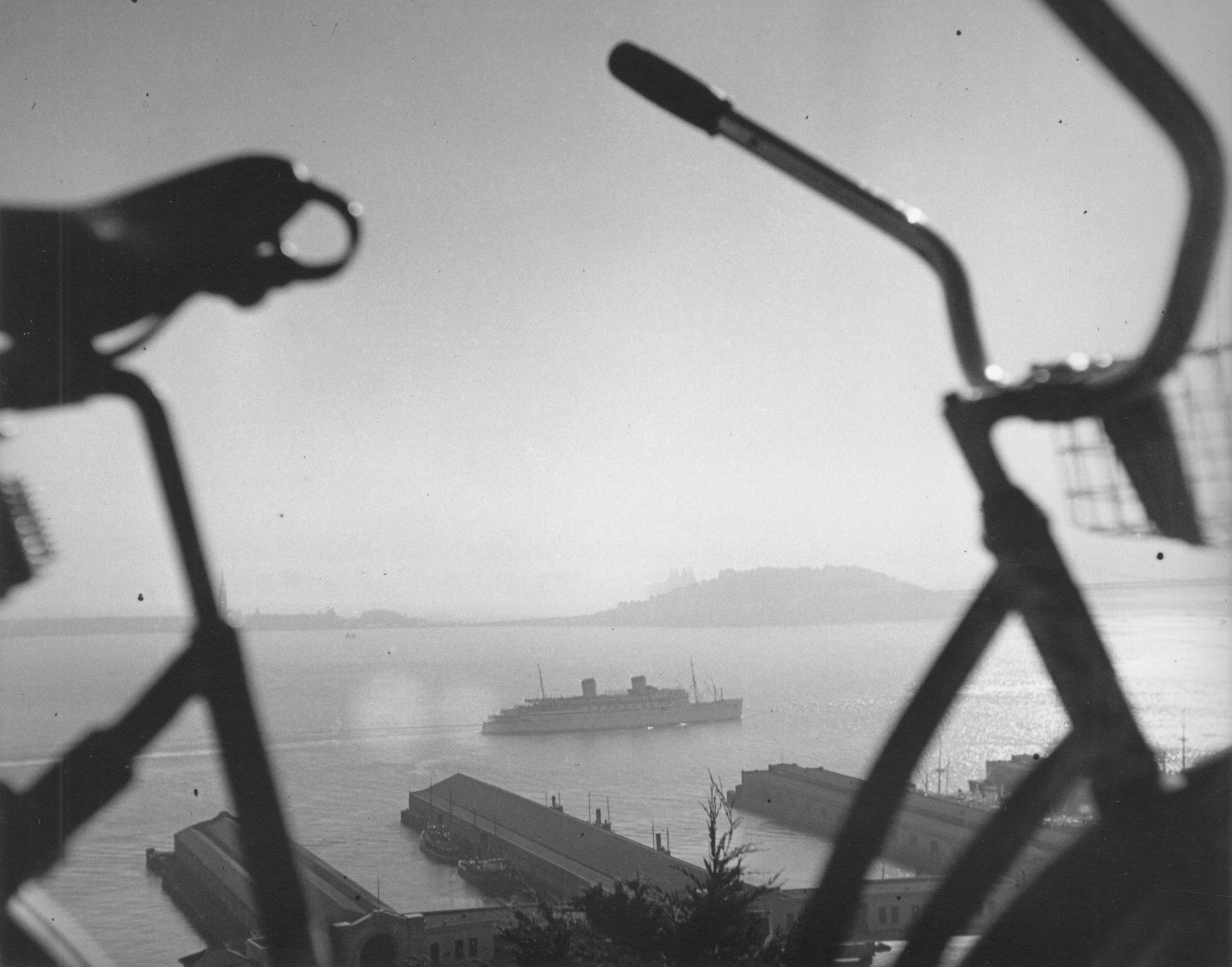 Bike Trip, USA : le voyage photographique de Ruth Orkin à la Fondation ...