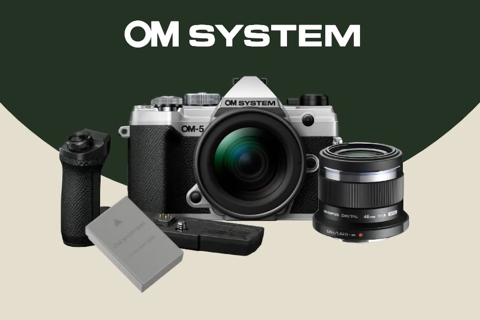 ODR OM System OM-5 : un objectif 45 mm f/1,8, un grip et une batterie ...