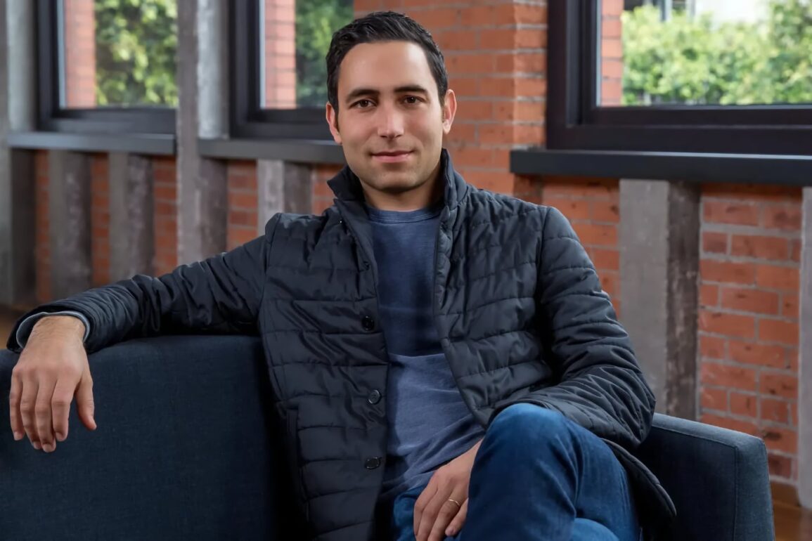 Le directeur de la stratégie Scott Belsky quitte Adobe
