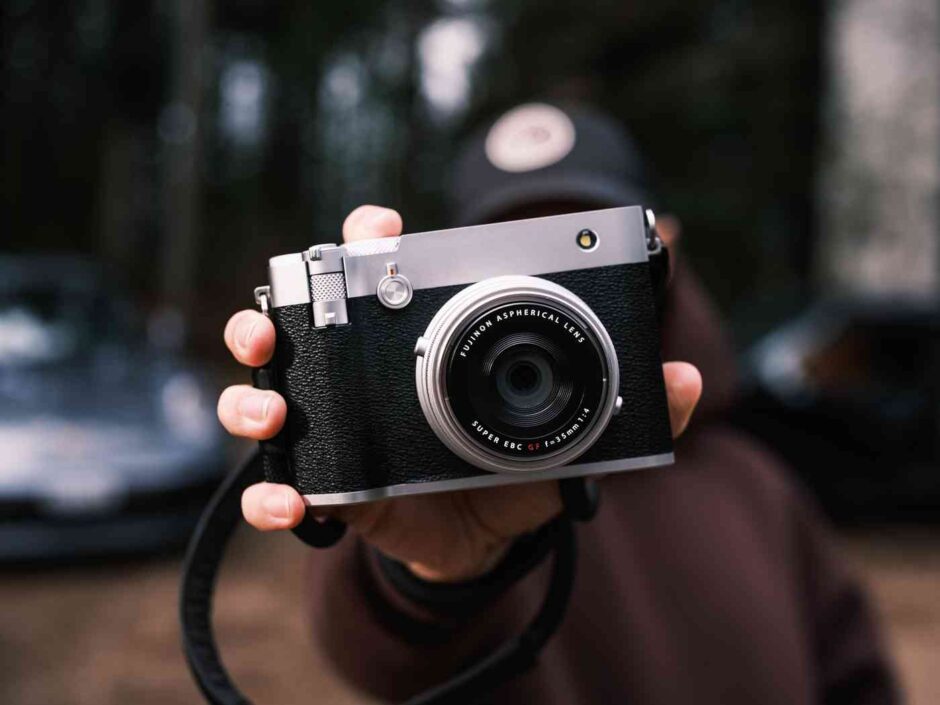 Fujifilm GFX 100RF: the medium-format X100 VI everyone's been waiting for