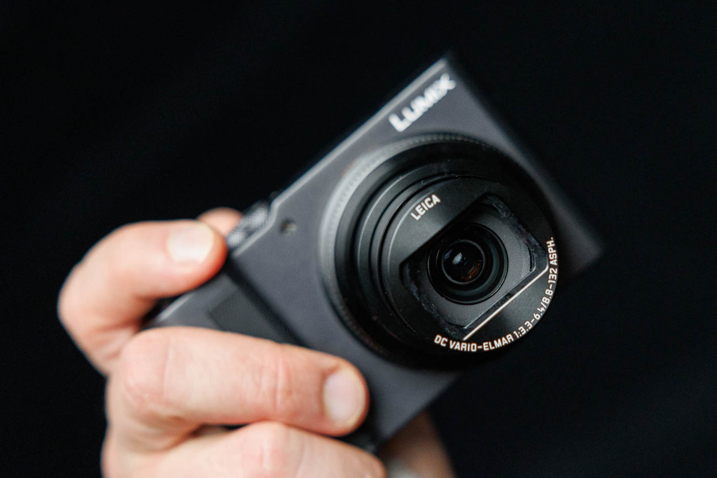 Panasonic Lumix TZ300 : le grand retour du compact au zoom 15x, le ...