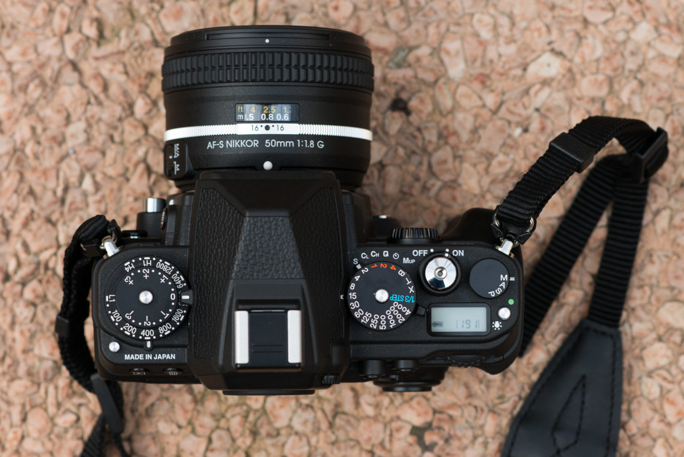 Rumeur : après le Df, Nikon plancherait sur un hybride APS-C au look retro